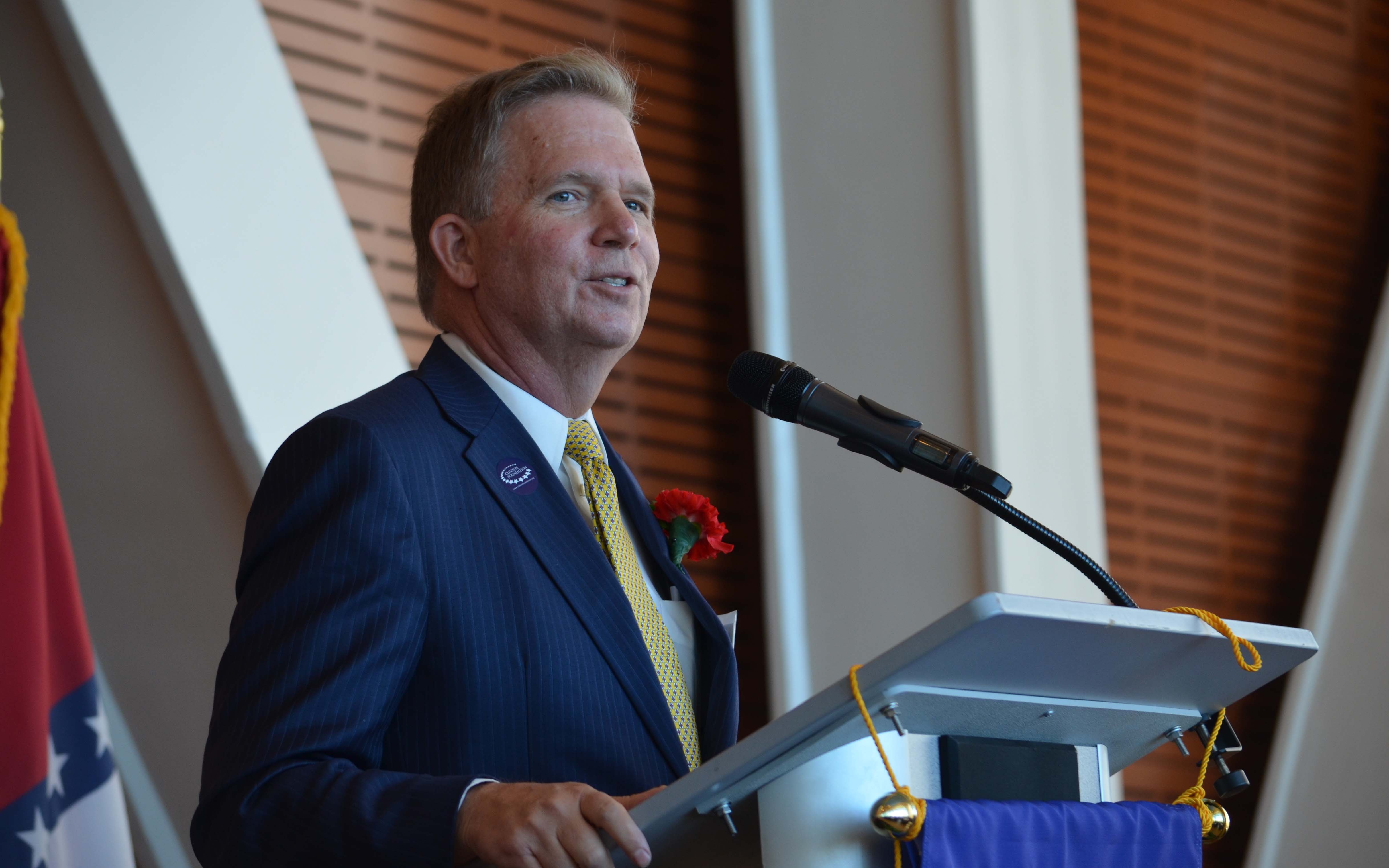 Colonel John C. Edwards, USAR (Retired), during the Pulaski County Bar ...